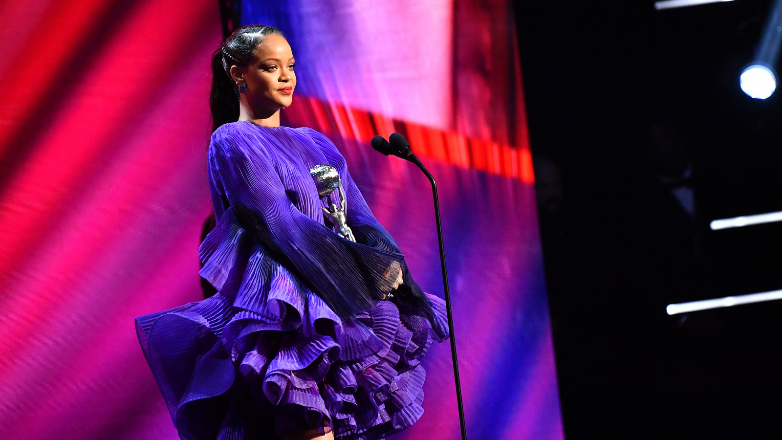 Rihanna Is Sharing Her Favorite Recipes In A New Cookbook