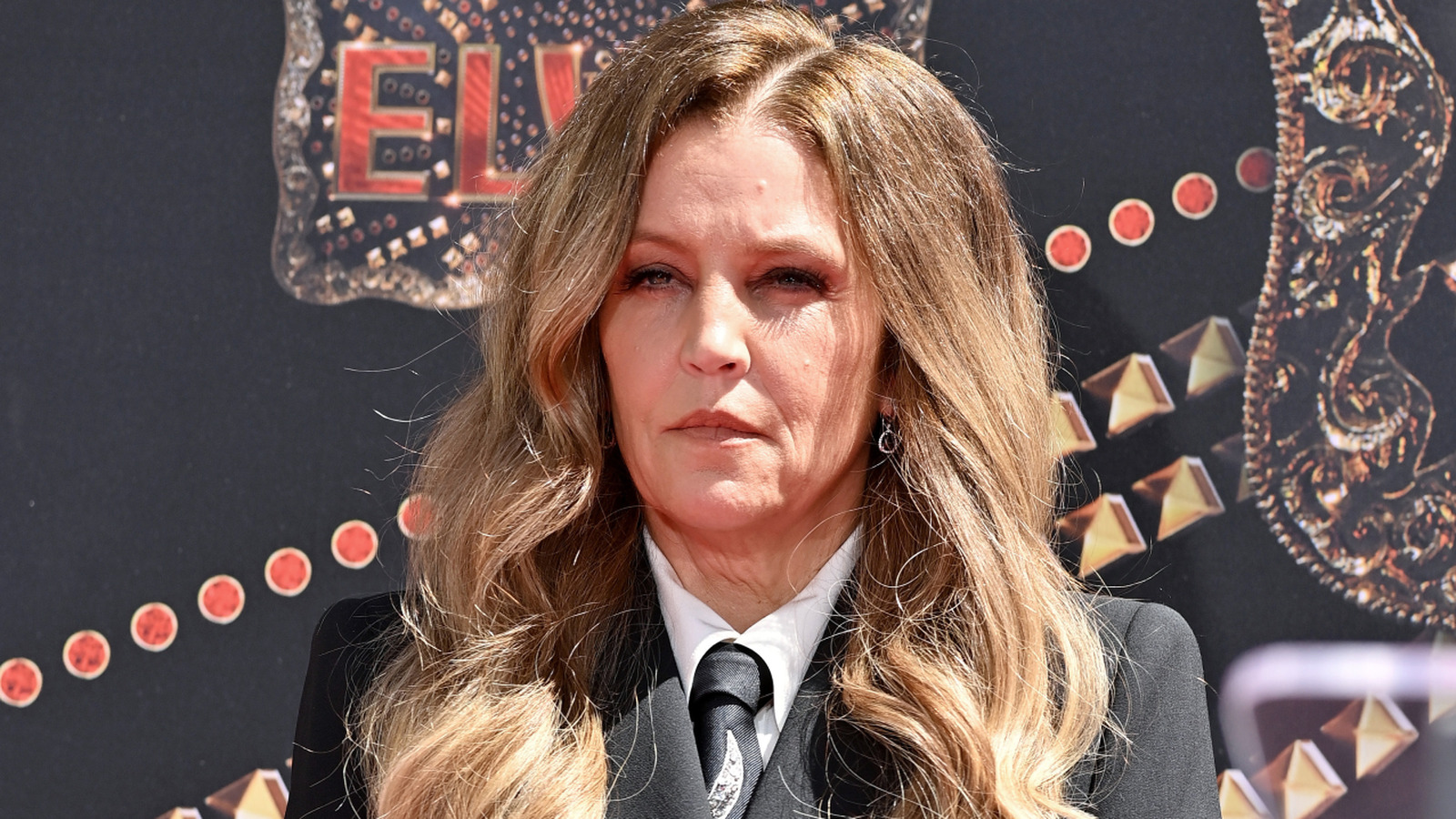Sad Details About Lisa Marie Presley's Early Life In Tennessee