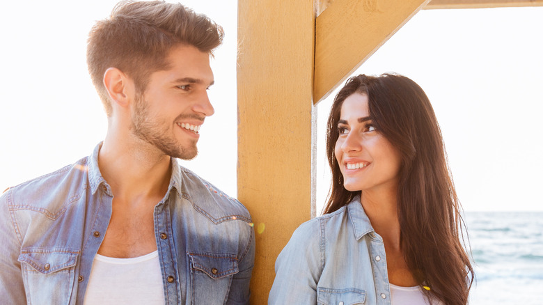 Scientifically Proven Ways To Flirt Like A Pro Scientifically Proven Ways To Flirt Like A Pro