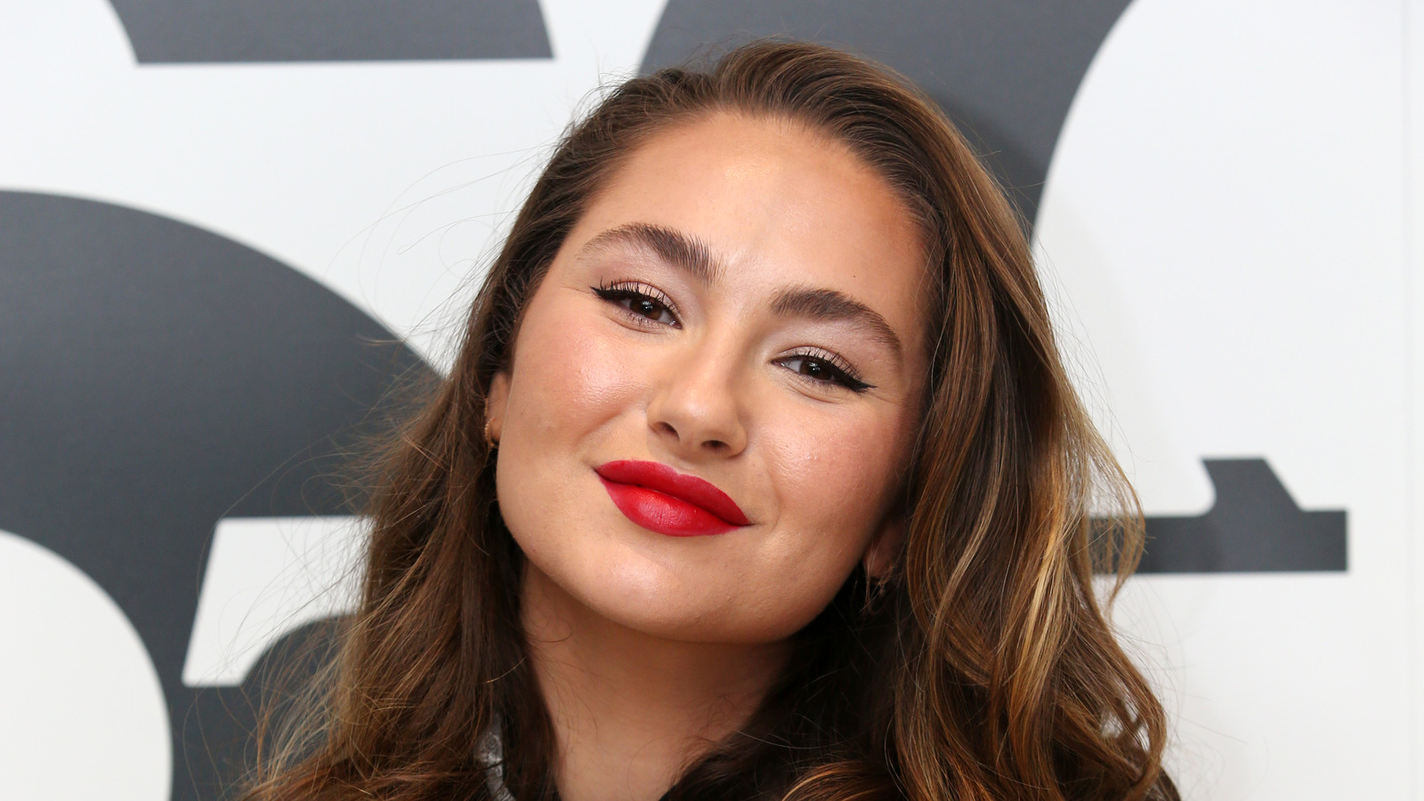 Sean Connery's Granddaughter Saskia Lives An Extremely Lavish Life Sean Connery's Granddaughter Saskia Lives An Extremely Lavish Life