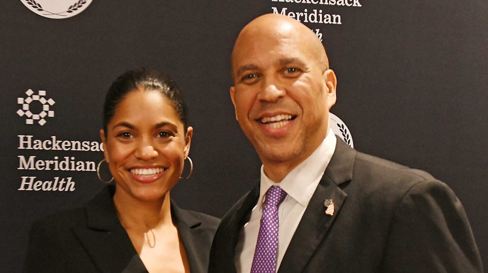 Senator Cory Booker & Alexis Lewis Have A Much Bigger Age Gap Than We ...