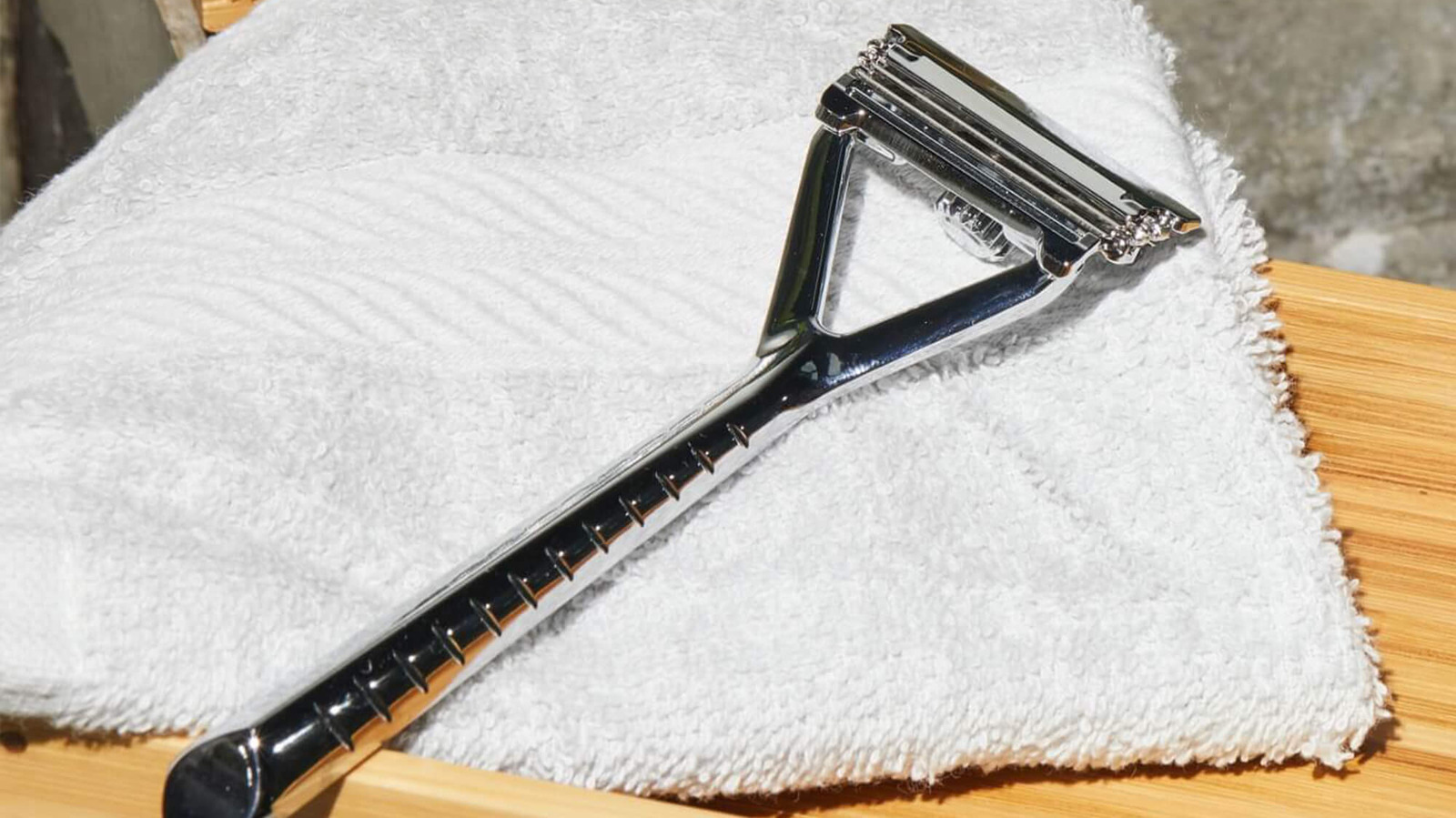 Should You Consider Switching To The Leaf Razor Should You Consider Switching To The Leaf Razor