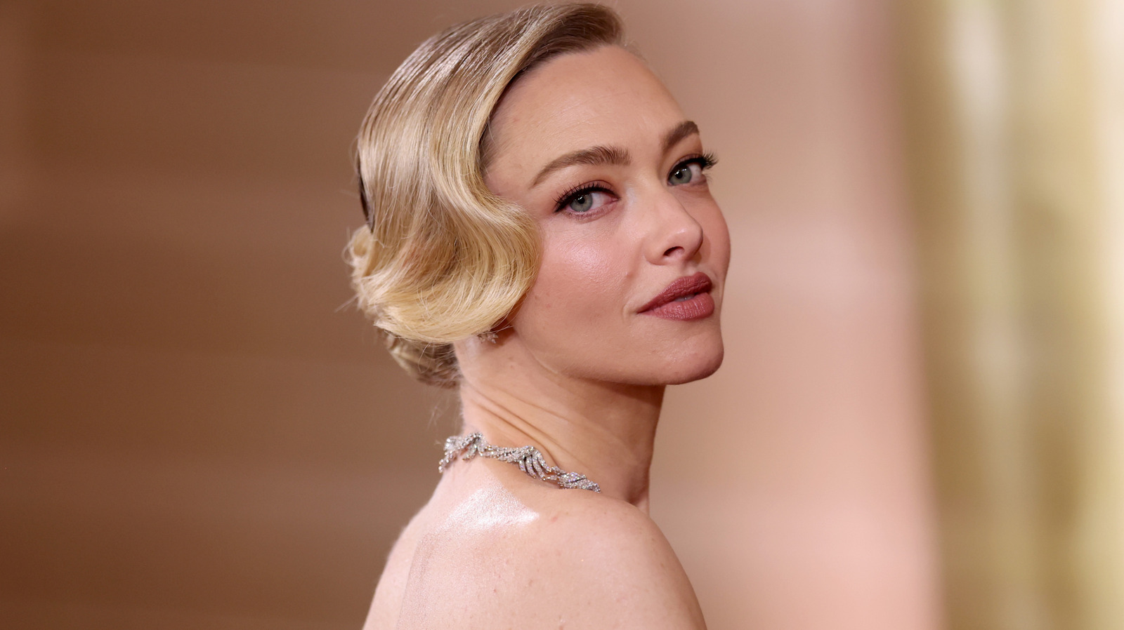 Side-By-Side Photos Of Amanda Seyfried's Face Transformation Are Stunning