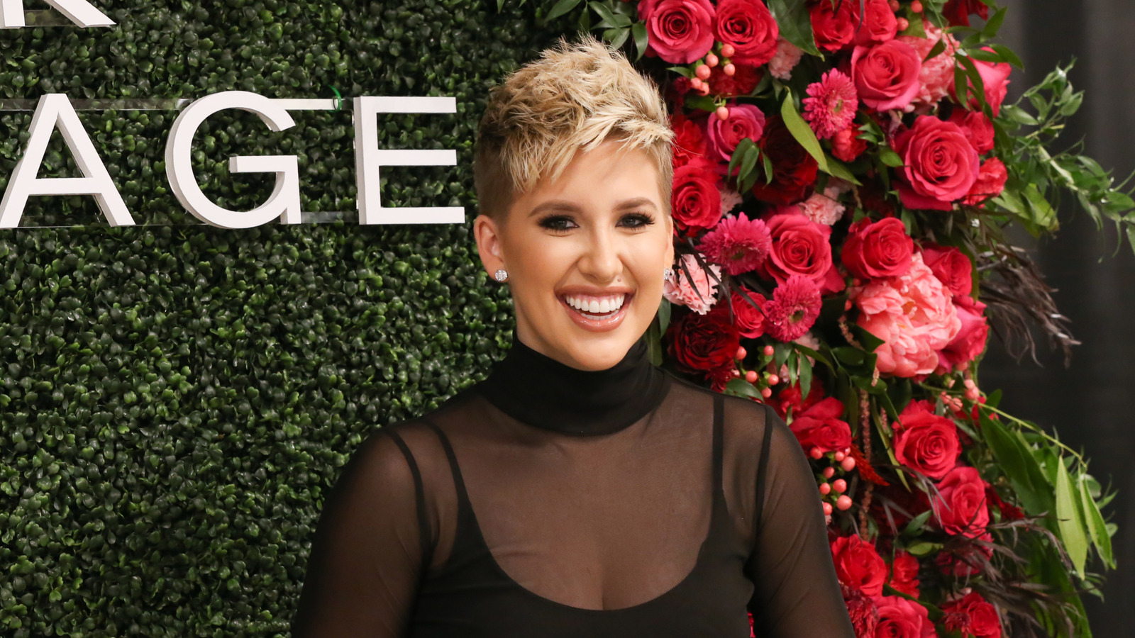 Side-By-Side Photos Of Savannah Chrisley's 'Mar-A-Lago Face' Makeover ...