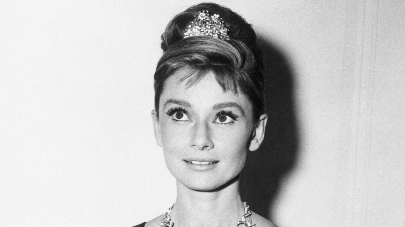 Side-By-Side Photos Prove Audrey Hepburn Has A Modern Celeb Lookalike