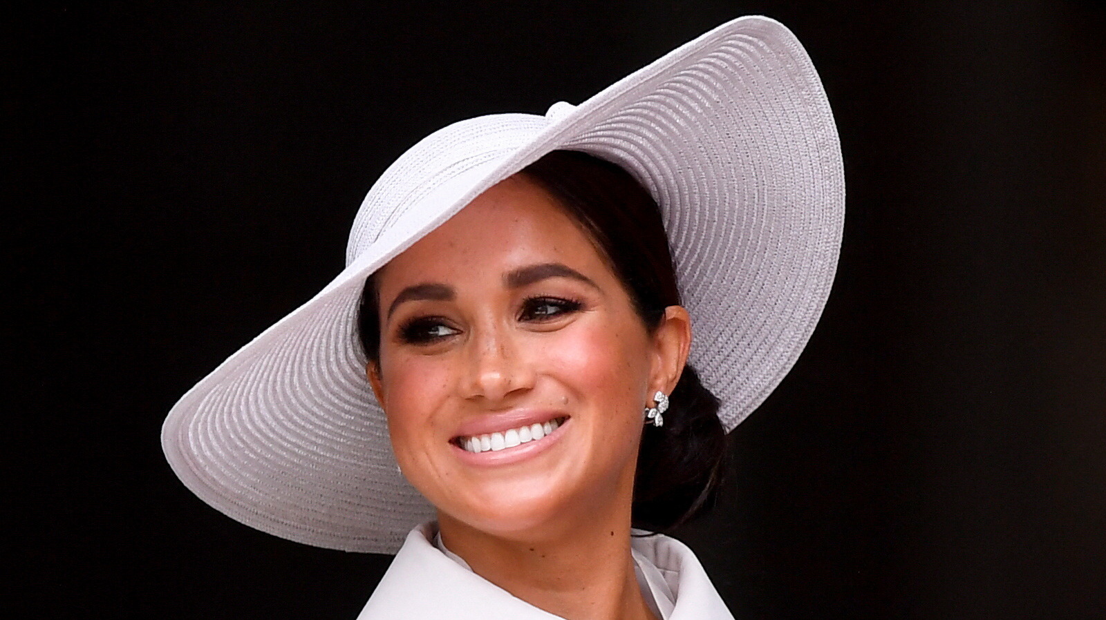 Signs Meghan Markle Is Dying To Become The Next Martha Stewart Signs Meghan Markle Is Dying To Become The Next Martha Stewart