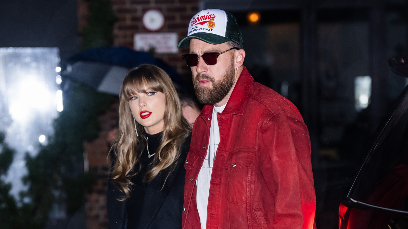 Signs Taylor Swift & Travis Kelce's Relationship Is On The Rocks