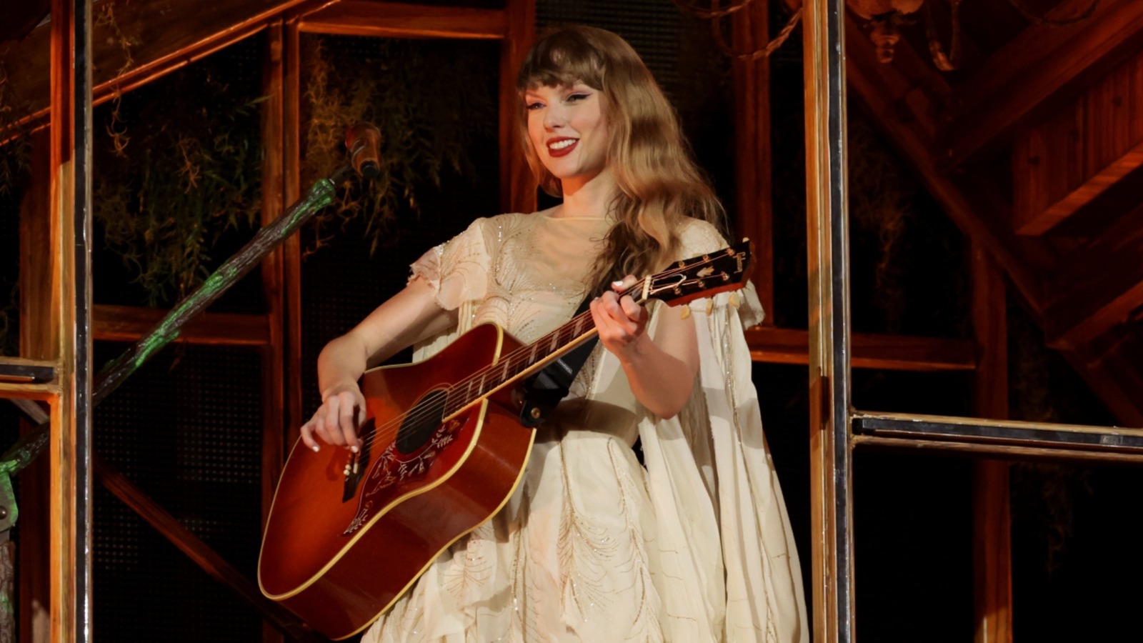 Taylor Swift Is Related To Another Famous Woman Known For Her Way With ...
