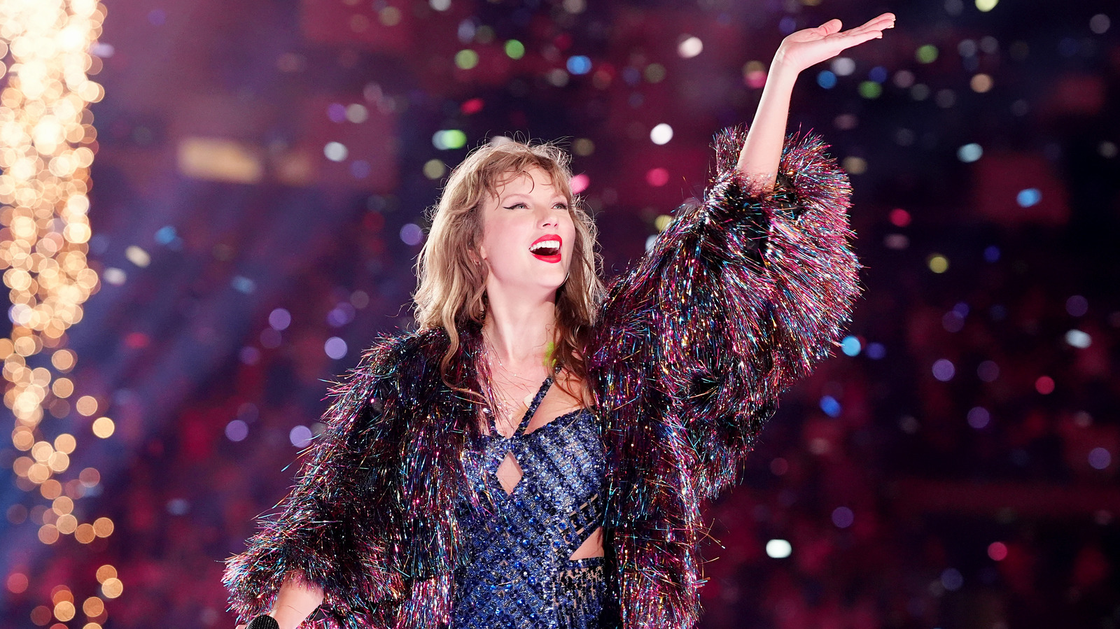 Taylor Swift's Glitter Freckles Caused Chaos For The Business That ...