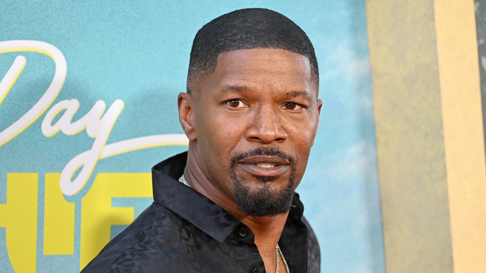 Telling Signs Jamie Foxx's Age-Gap Romance With Alyce Huckstepp Is ...