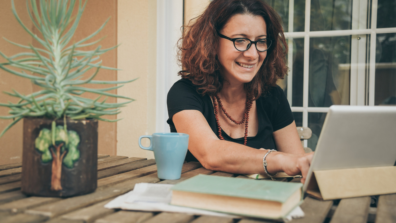 The Best Book Clubs You Can Join Online