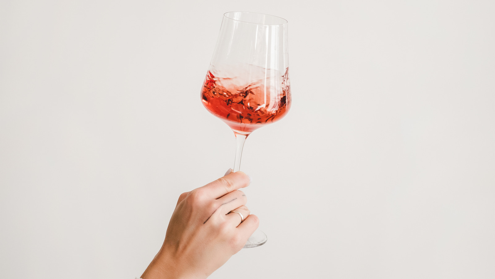 The Best Wine To Drink If You're A Capricorn