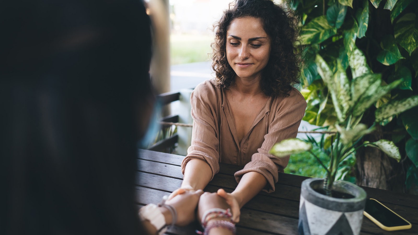 The Difference Between Oversharing And Vulnerability In A Relationship