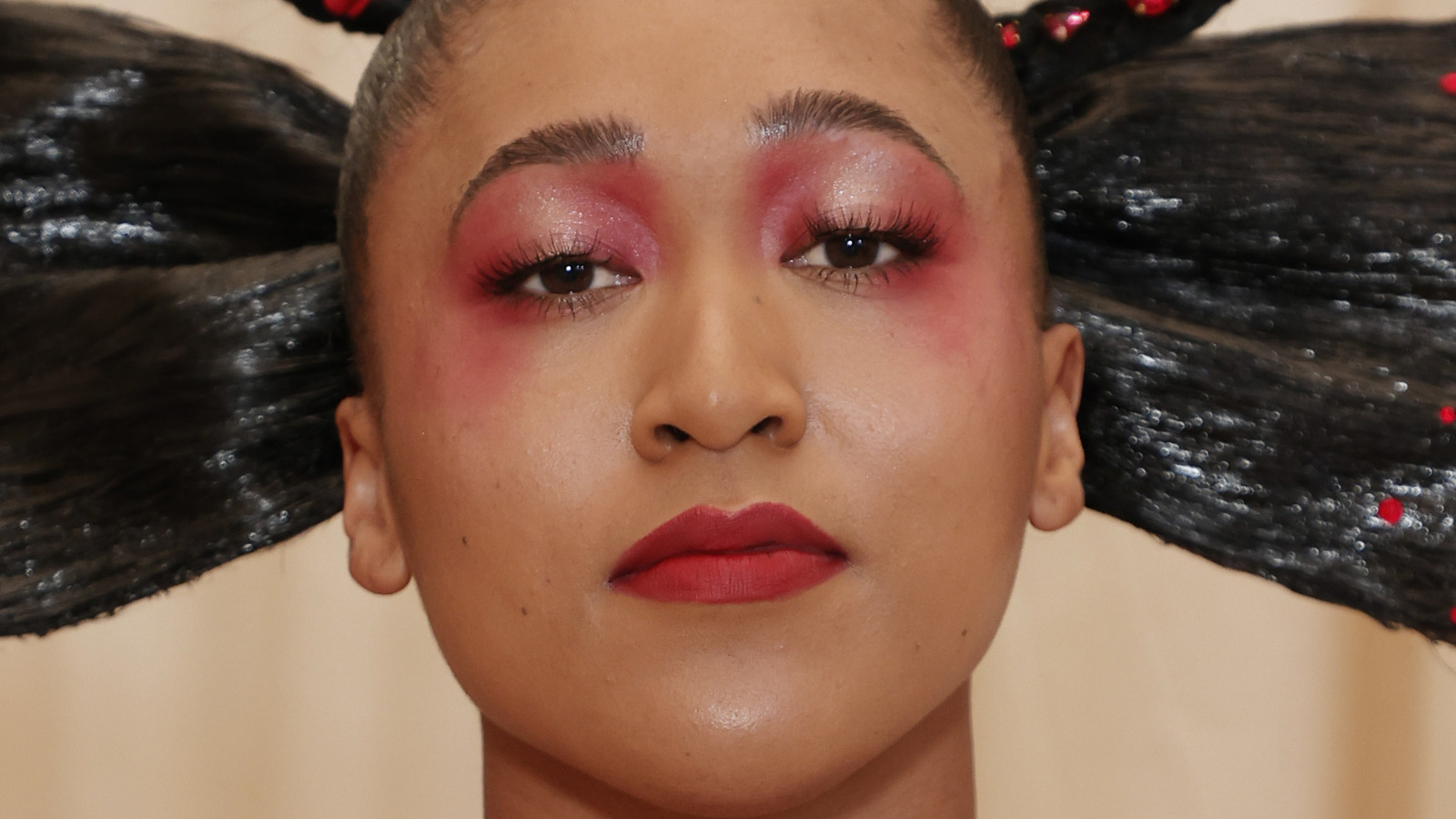 The Exact Eye Shadow Naomi Osaka Wore To The Met Gala The Exact Eye Shadow Naomi Osaka Wore To The Met Gala
