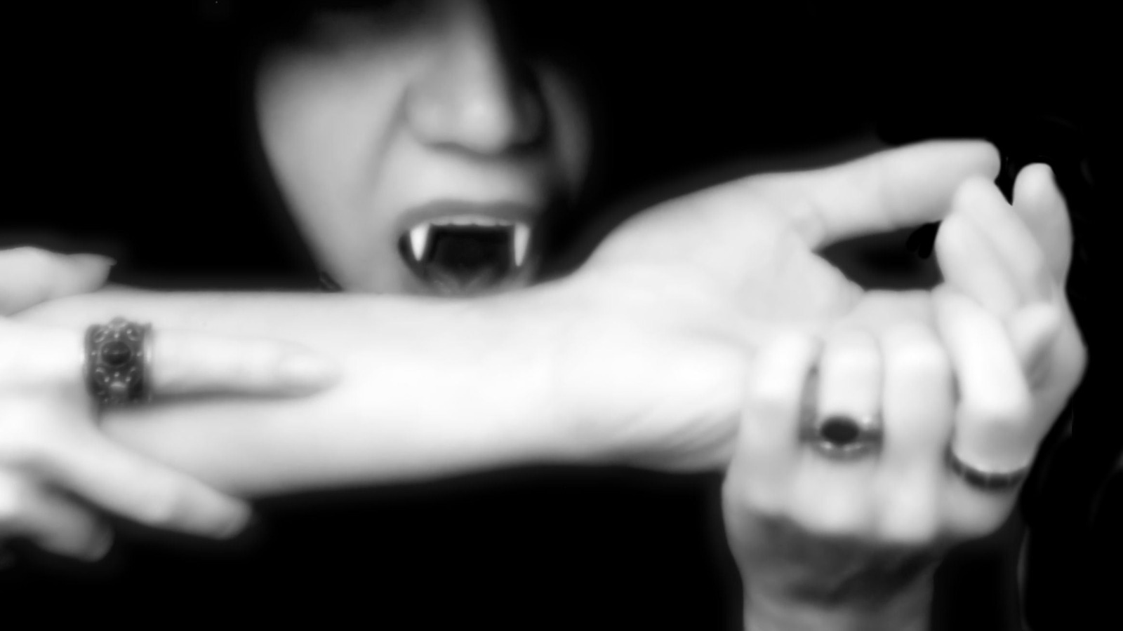 Sharp Teeth Makeup Tutorial