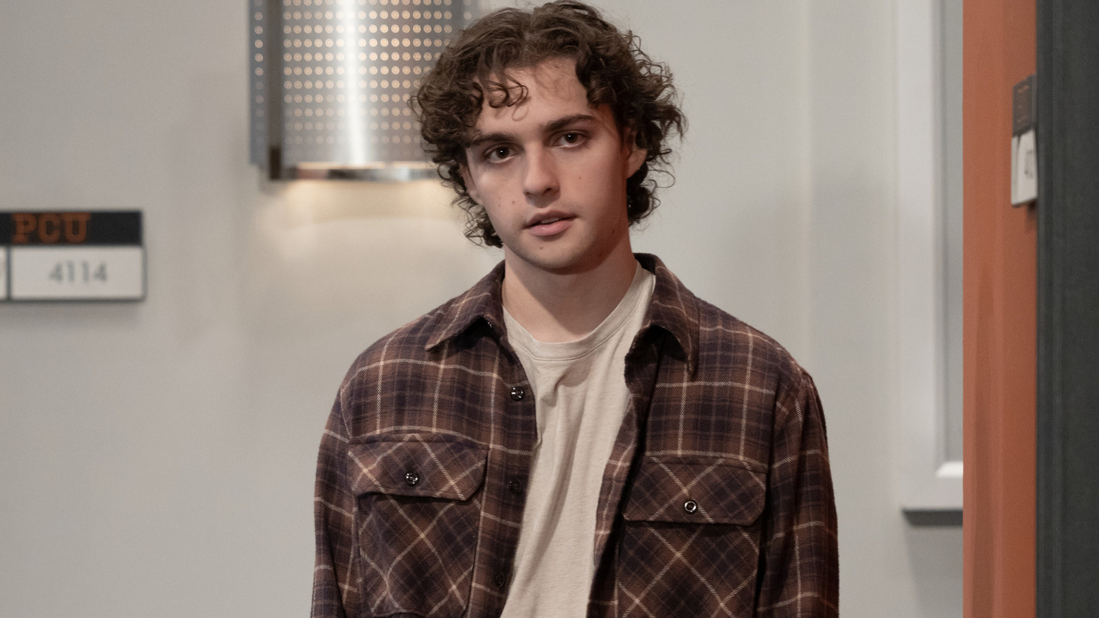 The Sign Joshua Benard Takes Notes From Dad Maurice On General Hospital