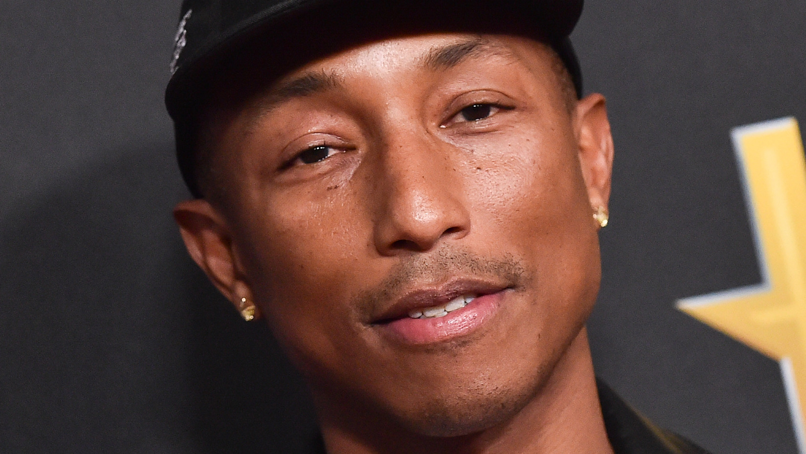 The Time 'Happy' Singer Pharrell Williams Pulled Off Eyeliner