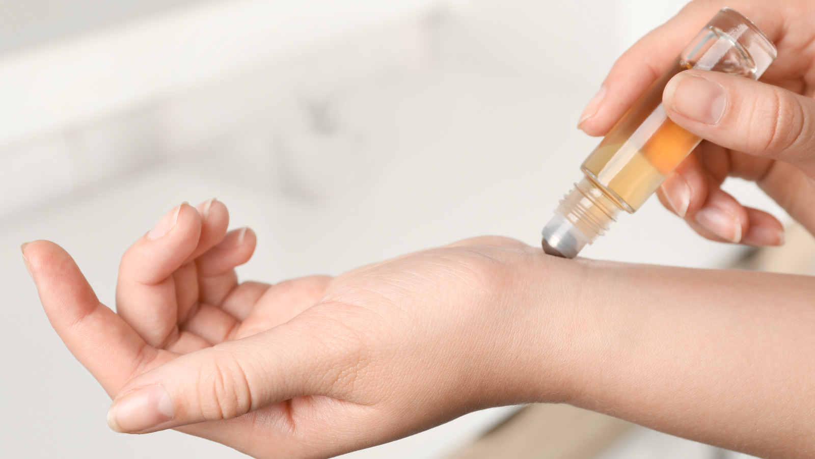 These Are The Essential Oils You Should Use For Pain Relief