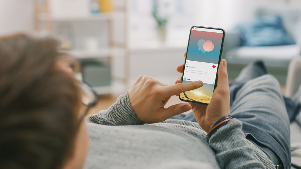 This Is How Social Media Is Impacting Your Self Image