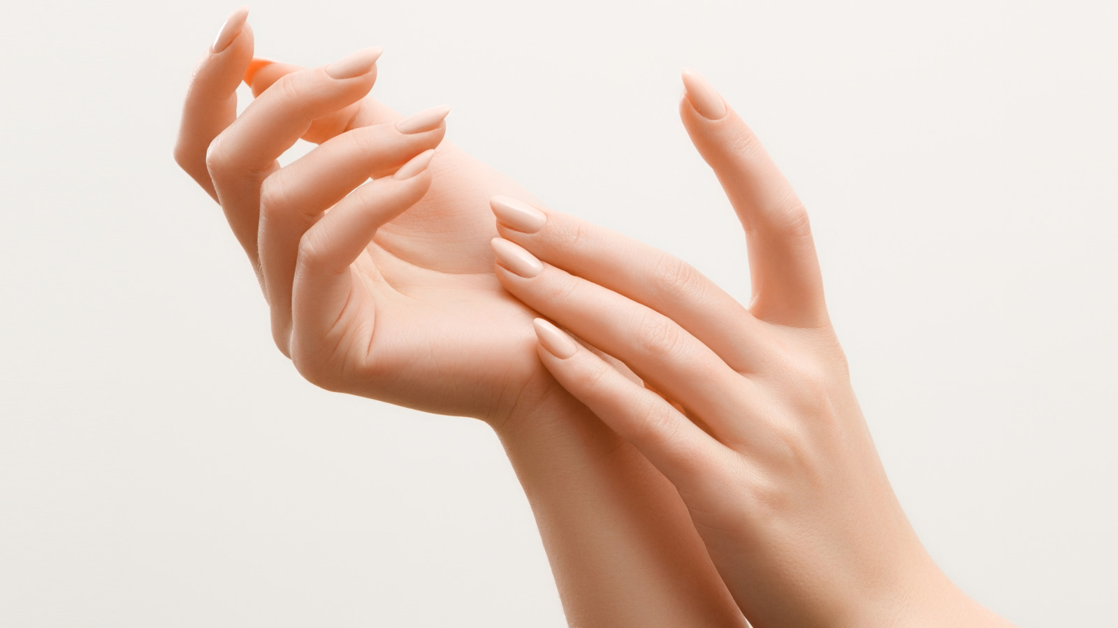 This Is What Really Happens Underneath Your Fingernails If You Don't ...