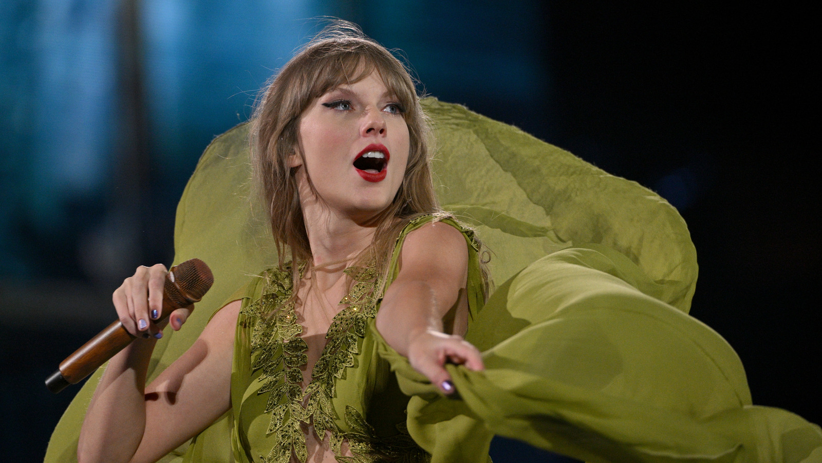 Tragic Things About Taylor Swift's Life Tragic Things About Taylor Swift's Life