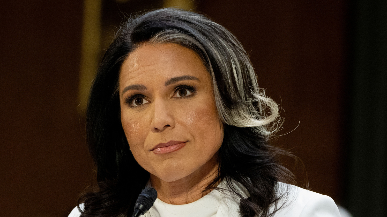 Tulsi Gabbard's Outdated Eyeliner Gives JD Vance A Run For His Money