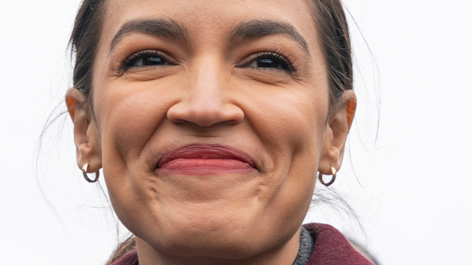Users Take Sides In The Alexandria Ocasio-Cortez V. Elon Musk Twitter Feud
