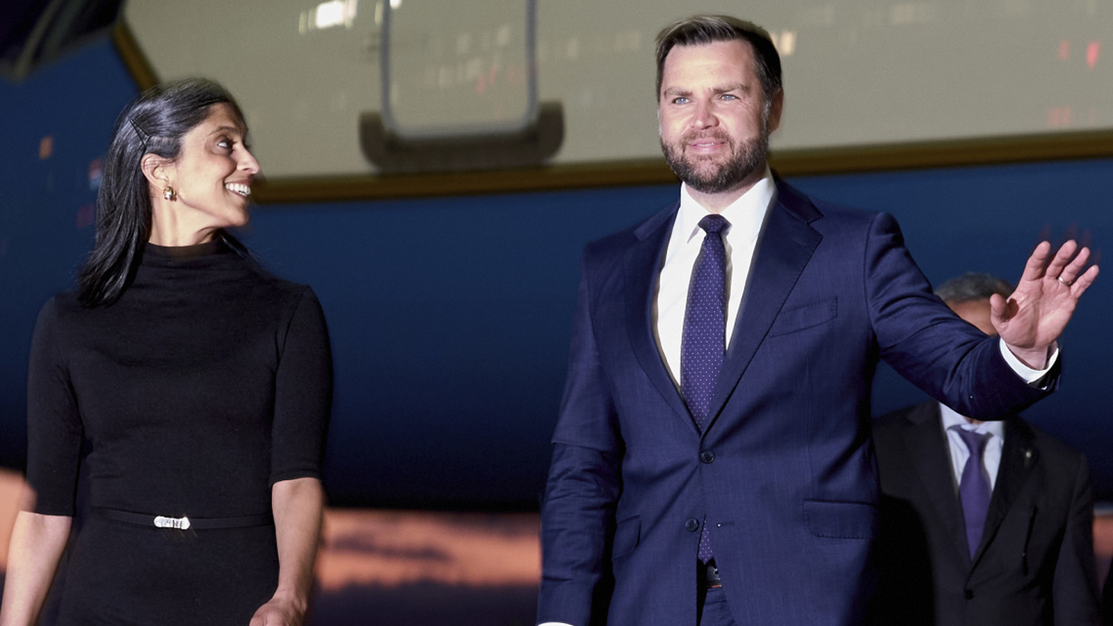 Usha Vance's Elegant Rome Arrival Has Everyone Saying The Same Shady ...