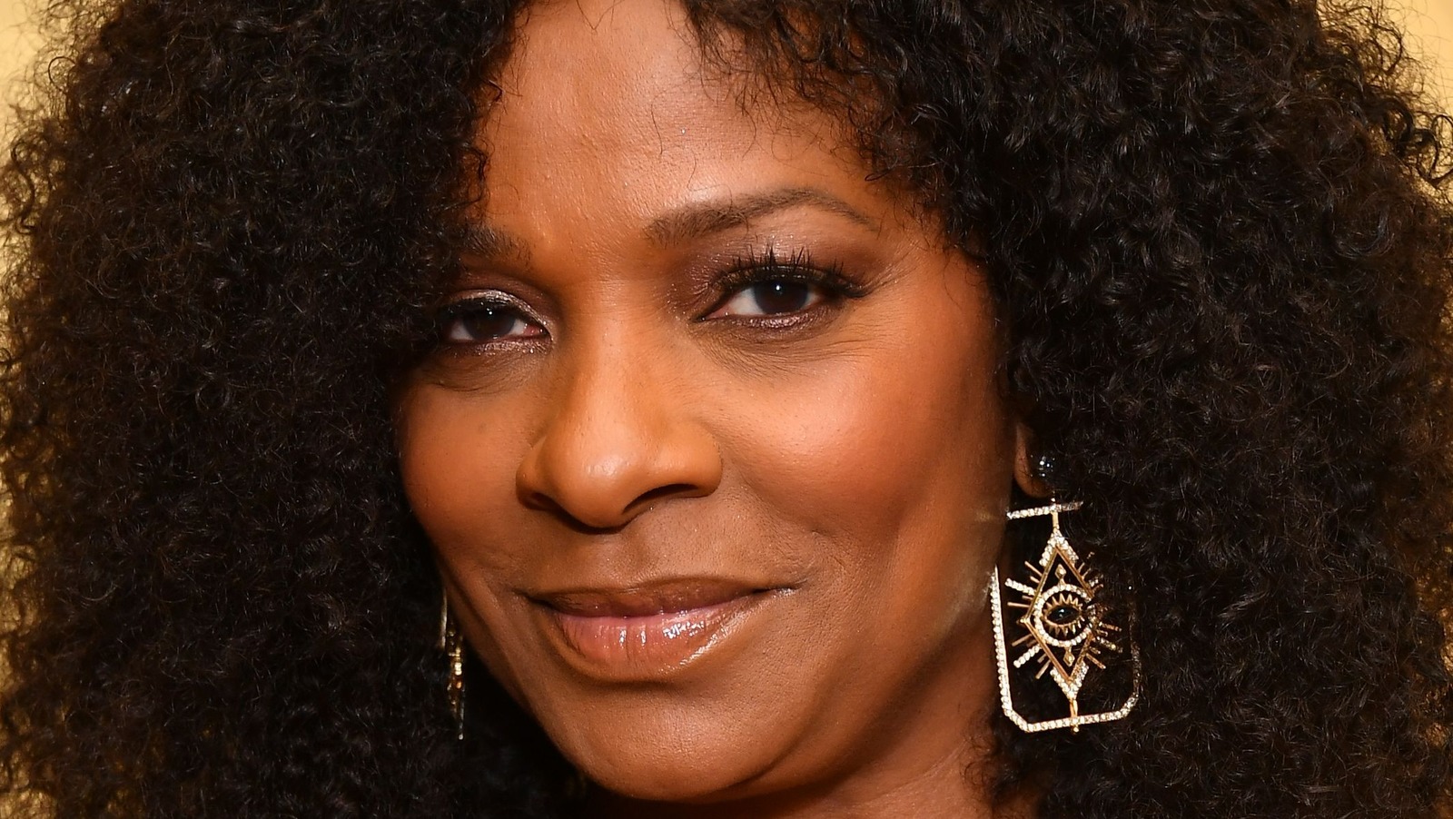 Vanessa Bell Calloway Speaks Out On Colorism In The Coming To America ...