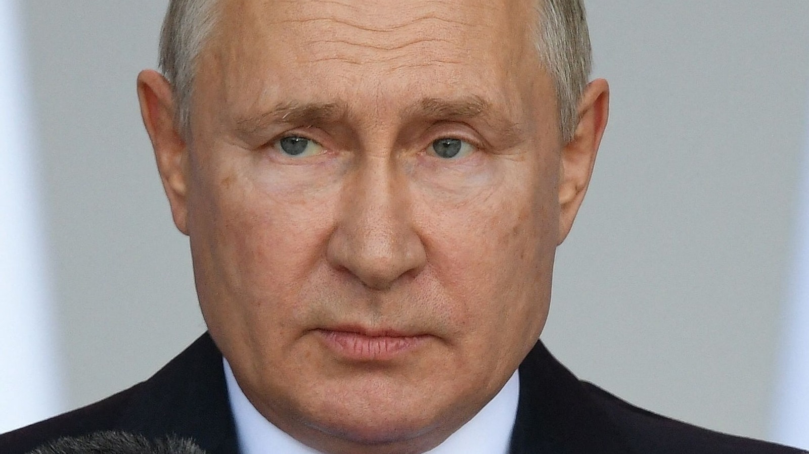Vladimir Putin Faces Major Backlash After Paying Tribute To The Queen