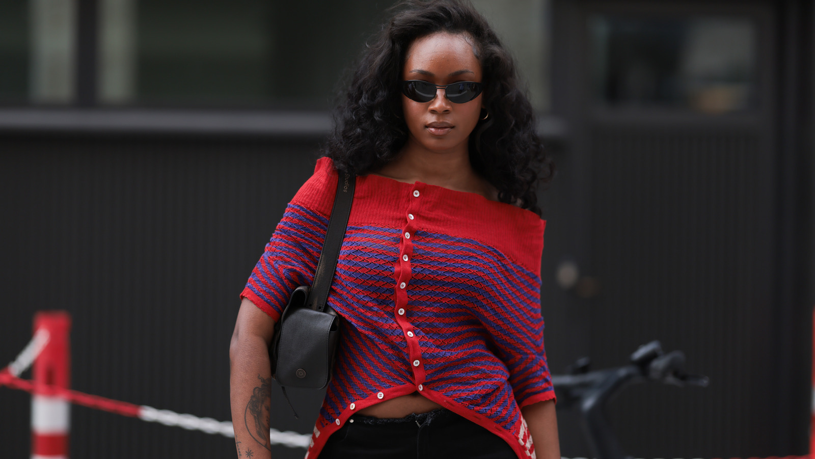 Ways To Style An Off-The-Shoulder Top For An Effortless Look