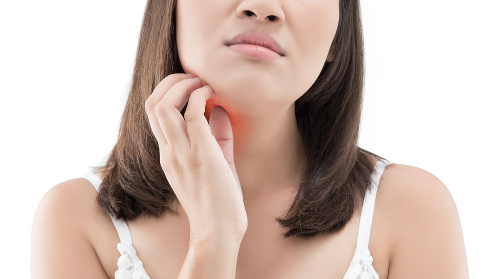 What It Really Means When Your Chin Itches What It Really Means When Your Chin Itches