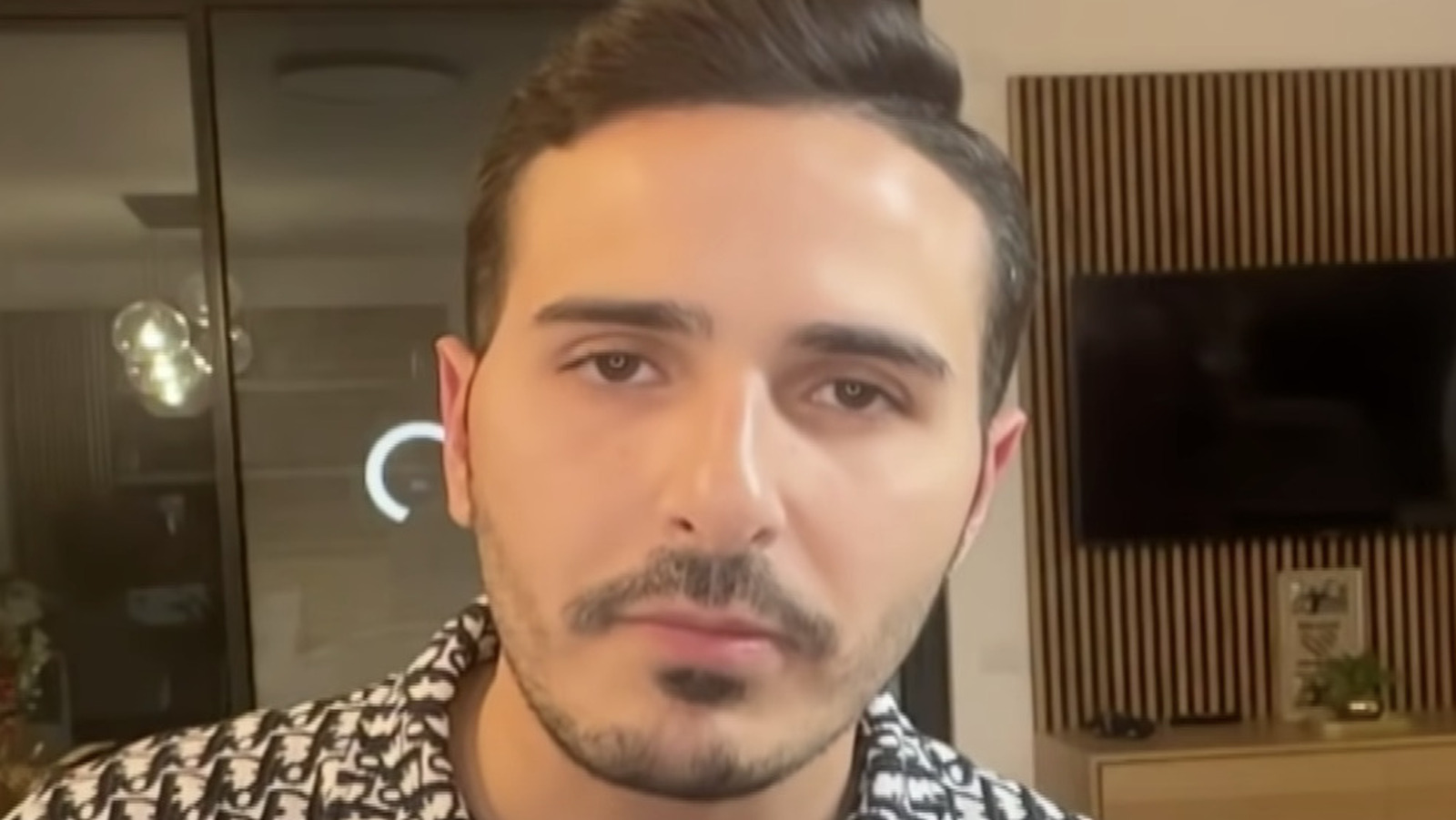 What The Camera Didn't Show You About The Tinder Swindler