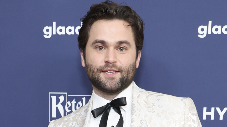 Why Jake Borelli Loves Filming Grey's Anatomy Why Jake Borelli Loves Filming Grey's Anatomy
