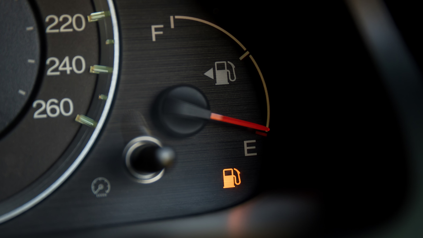 Why You Should Think Twice About Driving Your Car Almost On Empty