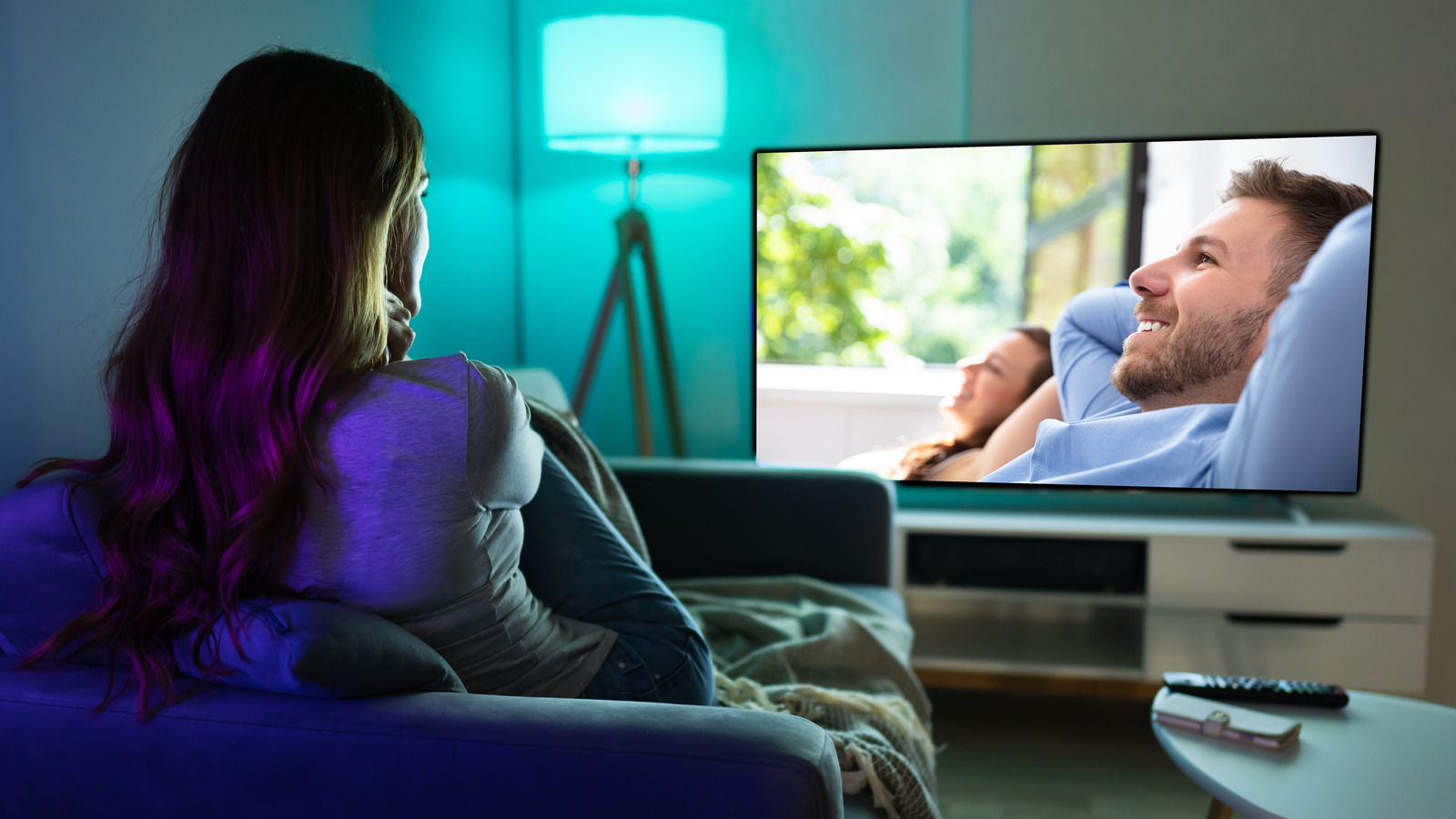 Will Sitting Too Close To The TV Really Hurt Your Eyes?