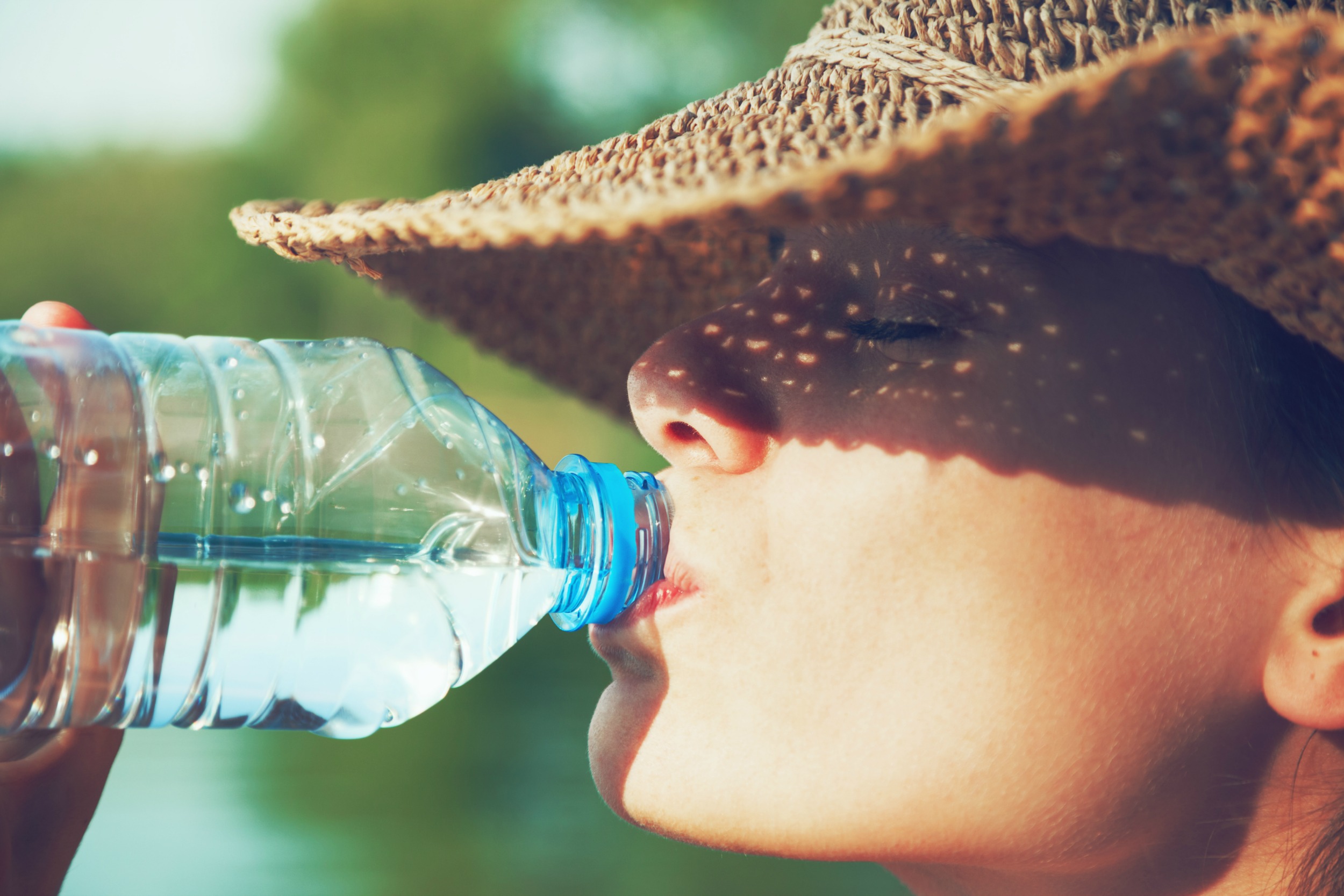 What Really Happens To Your Body When You're Dehydrated